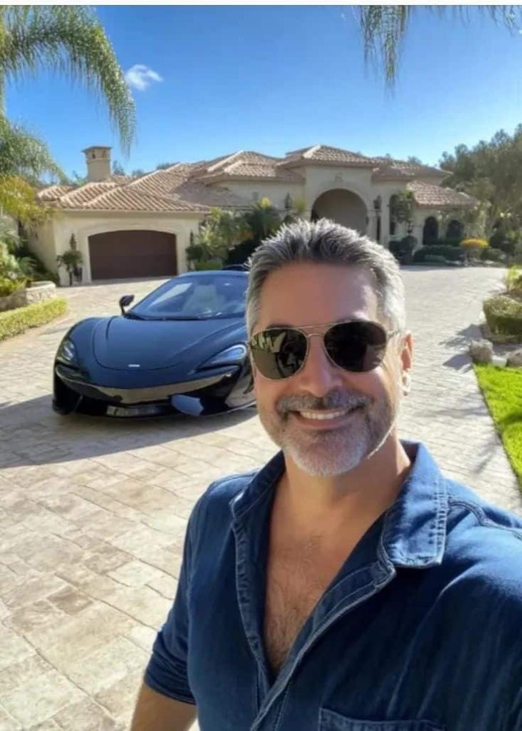 90 Most Common Photos Used by Romance Scammers in 2026 - ProFaceFinder