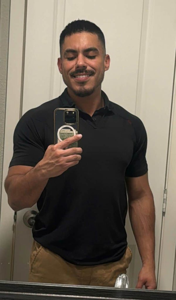 90 Most Common Photos Used by Romance Scammers in 2026 - ProFaceFinder