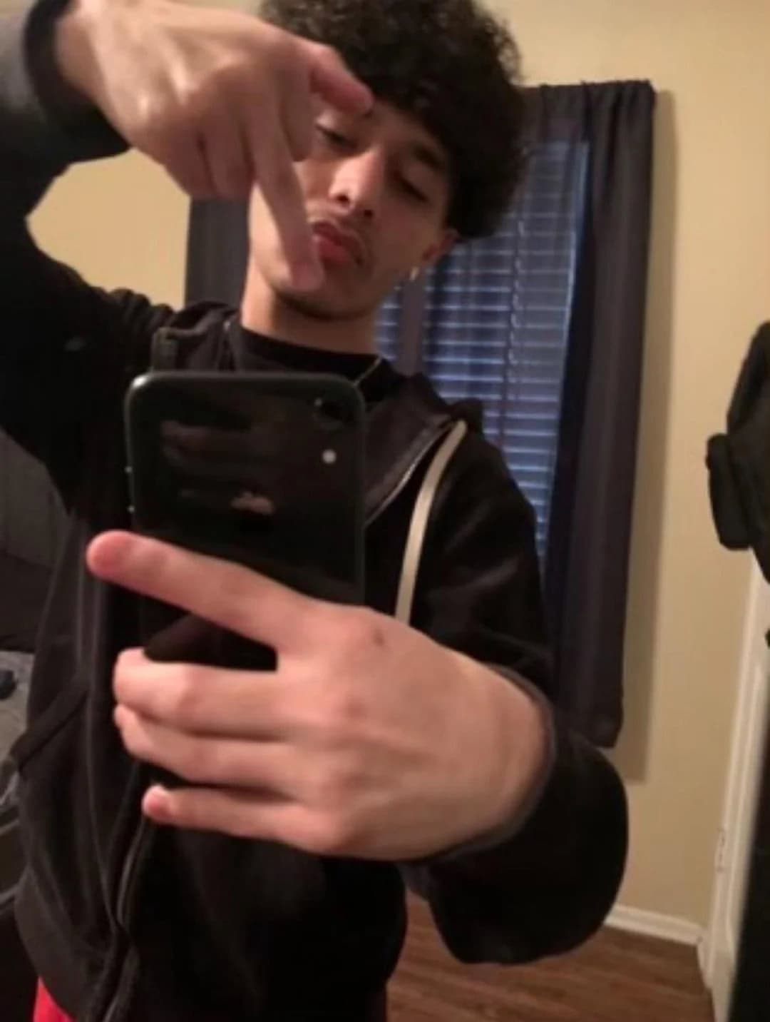 72 Most Common Photos Used by Romance Scammers - ProFaceFinder: Face ...