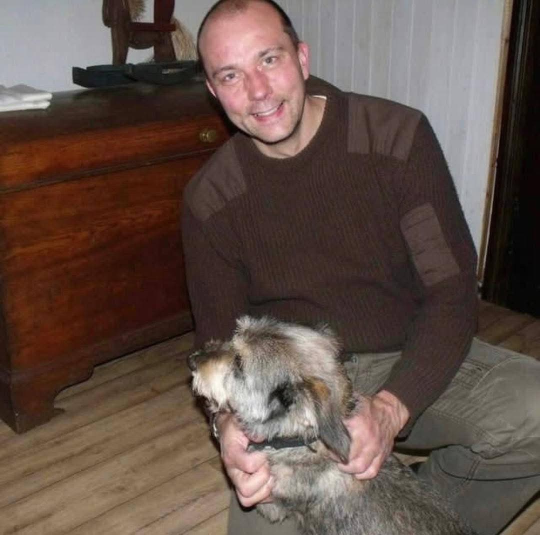 72 Most Common Photos Used by Romance Scammers - ProFaceFinder: Face ...